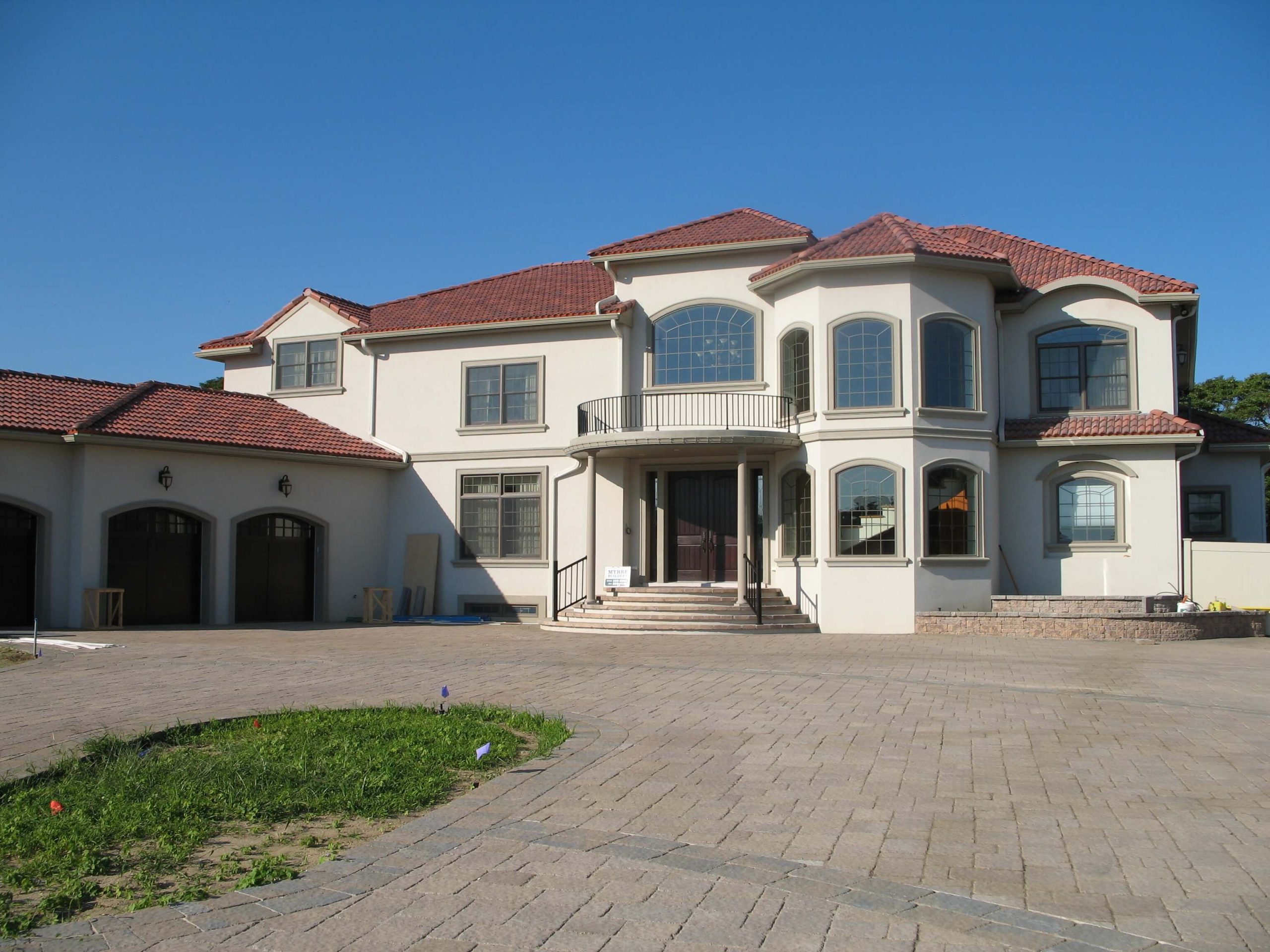 Case Study: Ahern Sound Custom Home: Personalized Luxury with Amvic ...